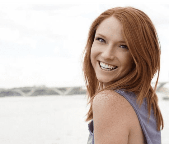 Emily Tencer Bio, Age, Family, Height, Marriage, Salary, Net Worth, Career