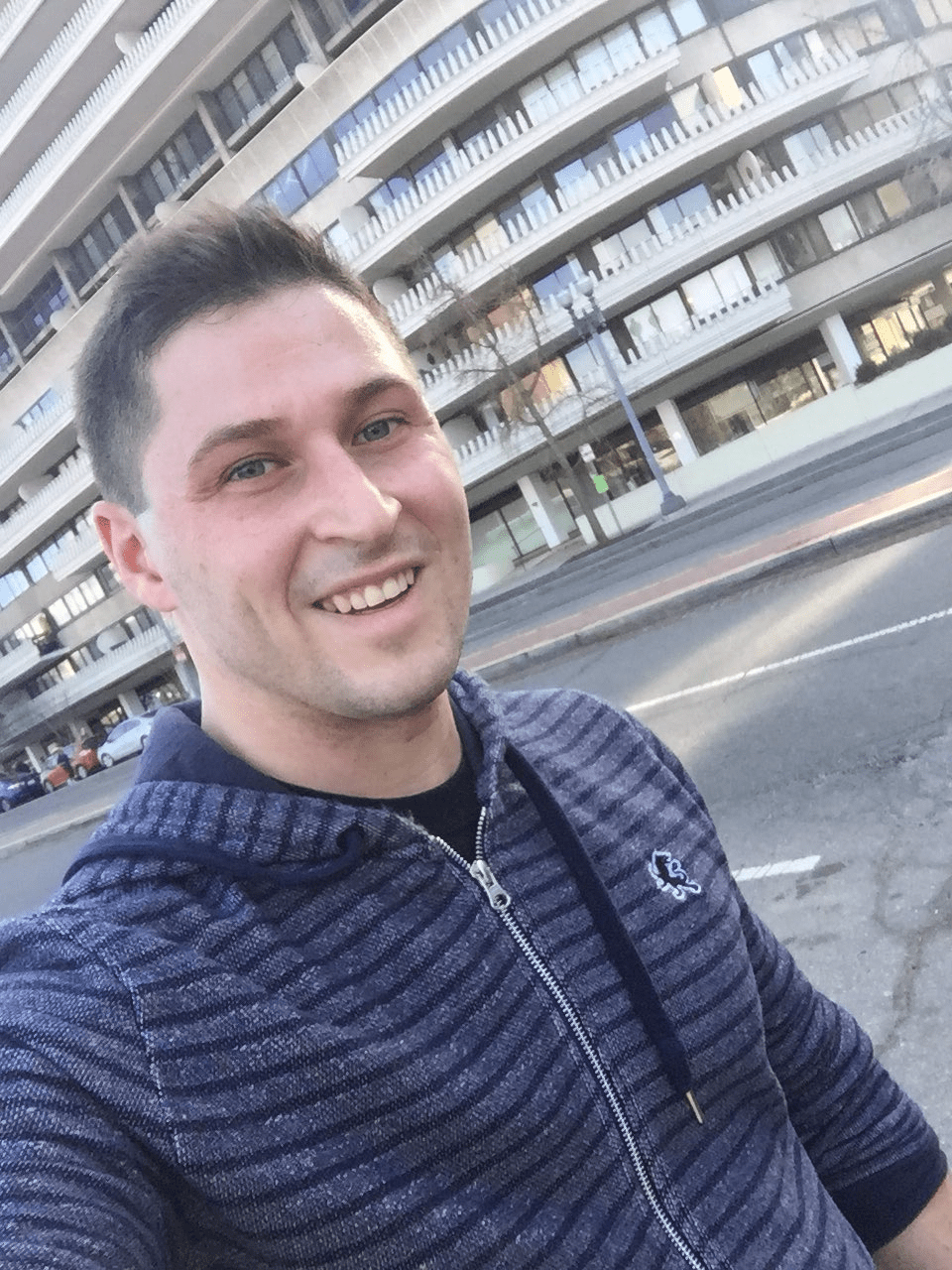 Evan Koslof Bio, Age, Family, Height, Marriage, Salary, Net Worth ...