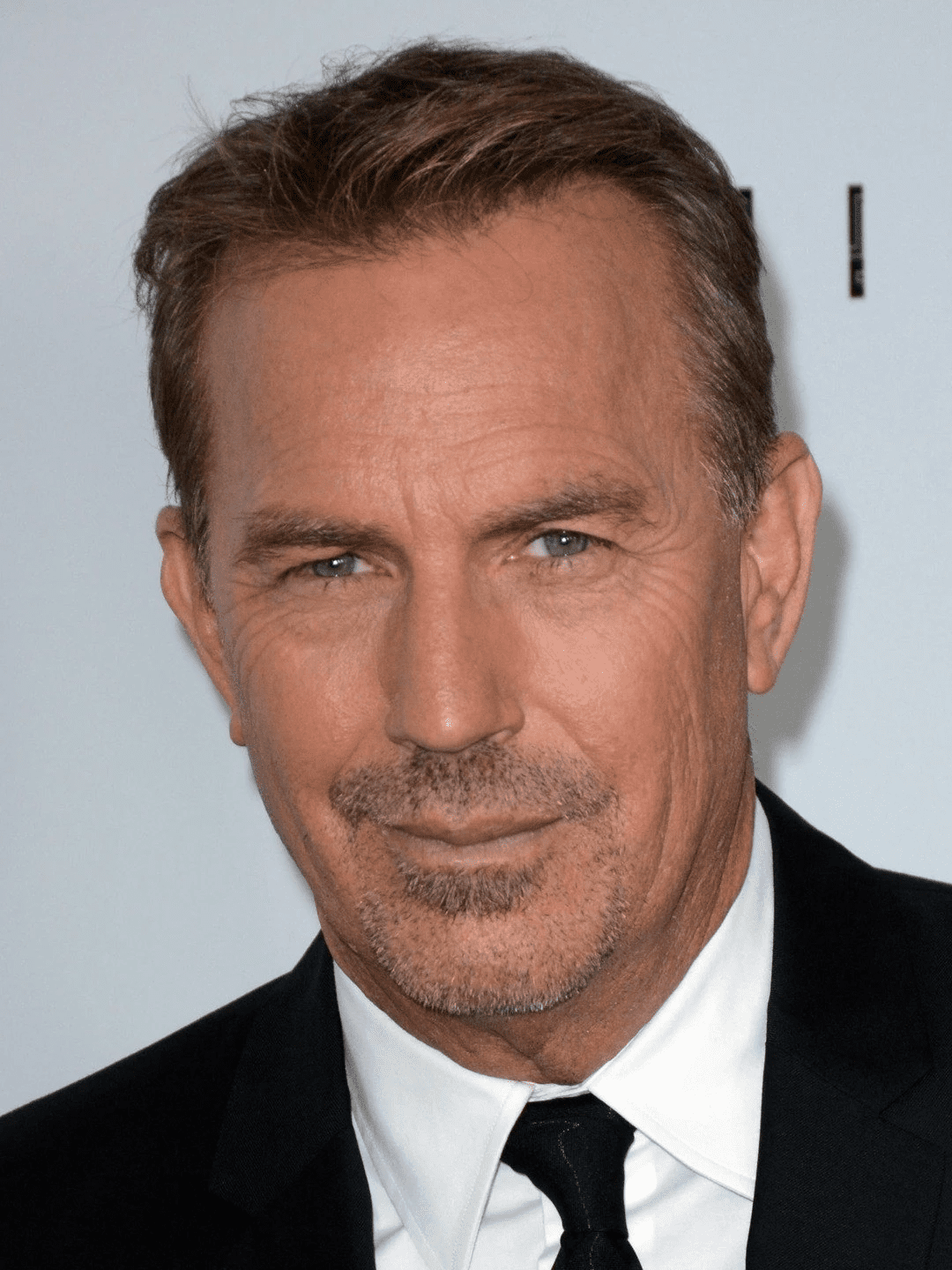 Kevin Costner Bio, Age, Family, Height, Marriage, Salary, Net Worth, Career