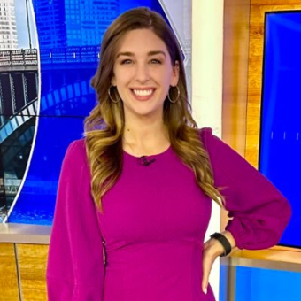 Alyssa Andrews Bio, Age, Family, Height, Marriage, Salary, Net Worth ...